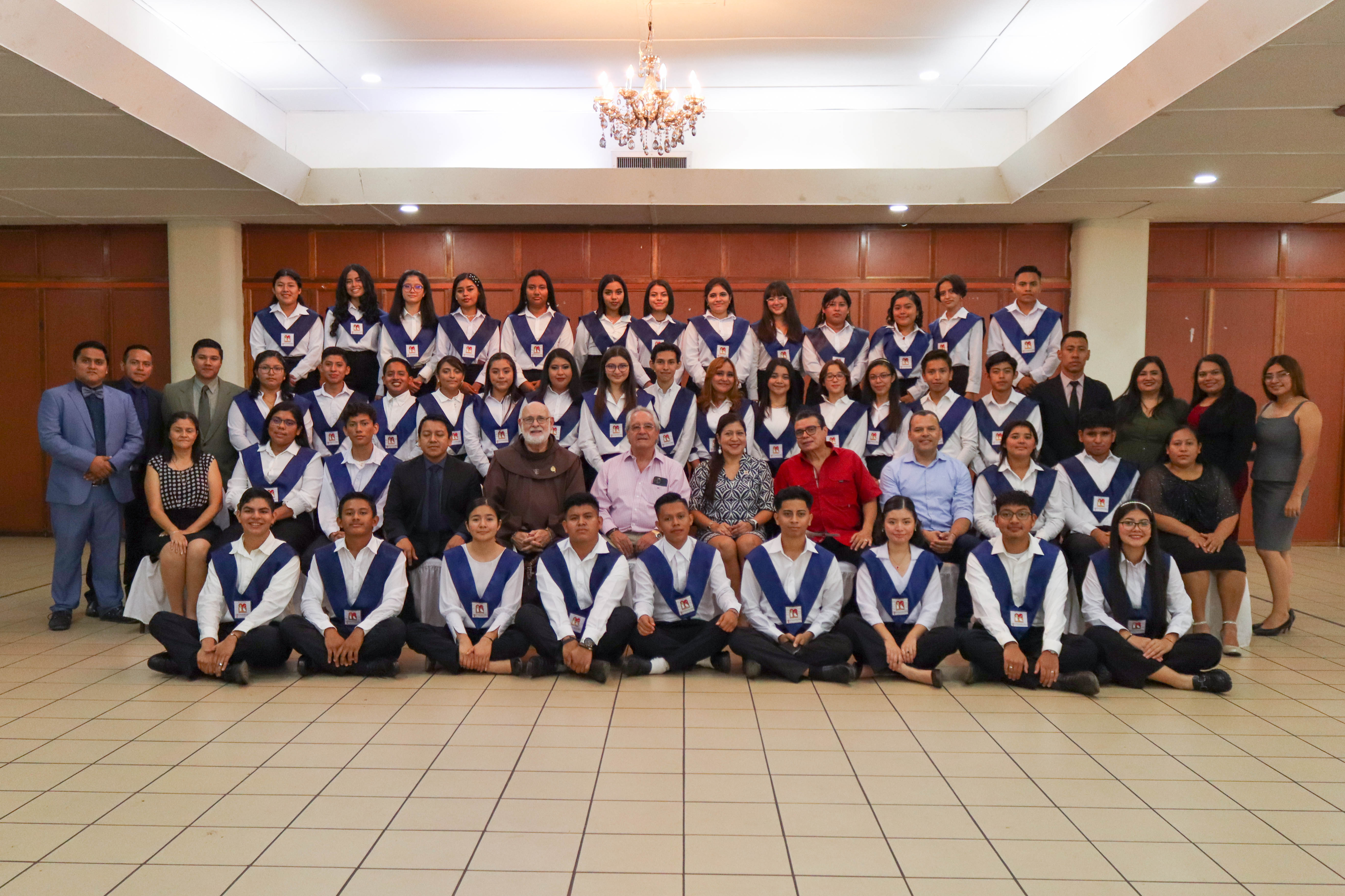 MÁS DE 360 JÓVENES EN TODO EL PAIS PODRÁN APLICAR A LAS BECAS ...