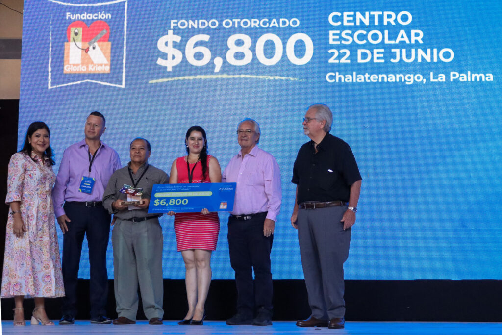 Ganadores desarrollo comunitario - FGK
